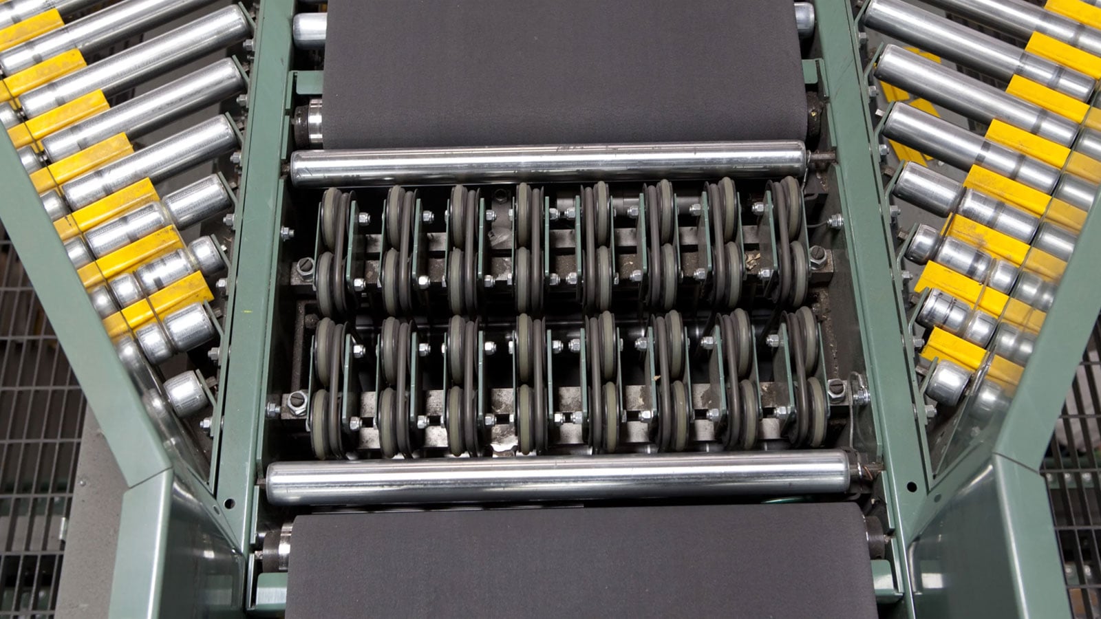 Pivot Wheel Sorter Conveyor: Flexible Routing in Compact Sortation ...